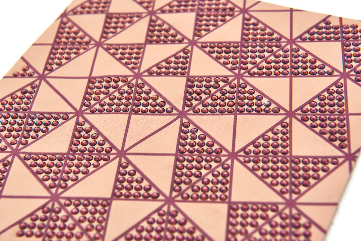 Lavorazioni Strass ed Applicazioni Strass